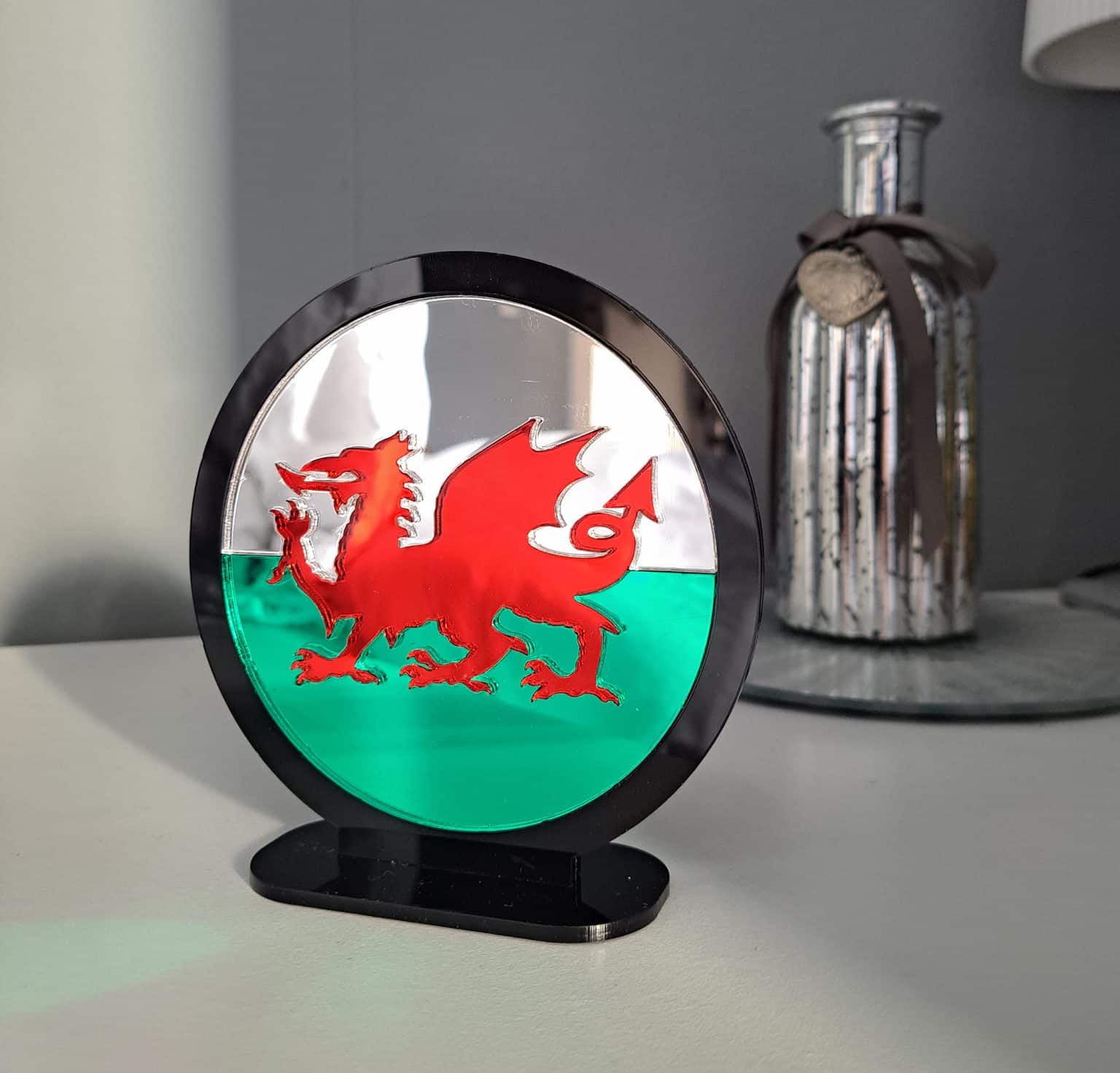 Welsh Flag Home Decorative Stand. - Marquise
